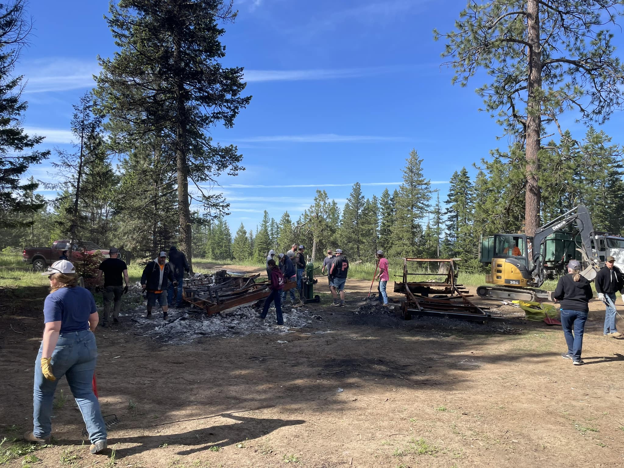 Community comes together to clean - Union County Sheriff's Office